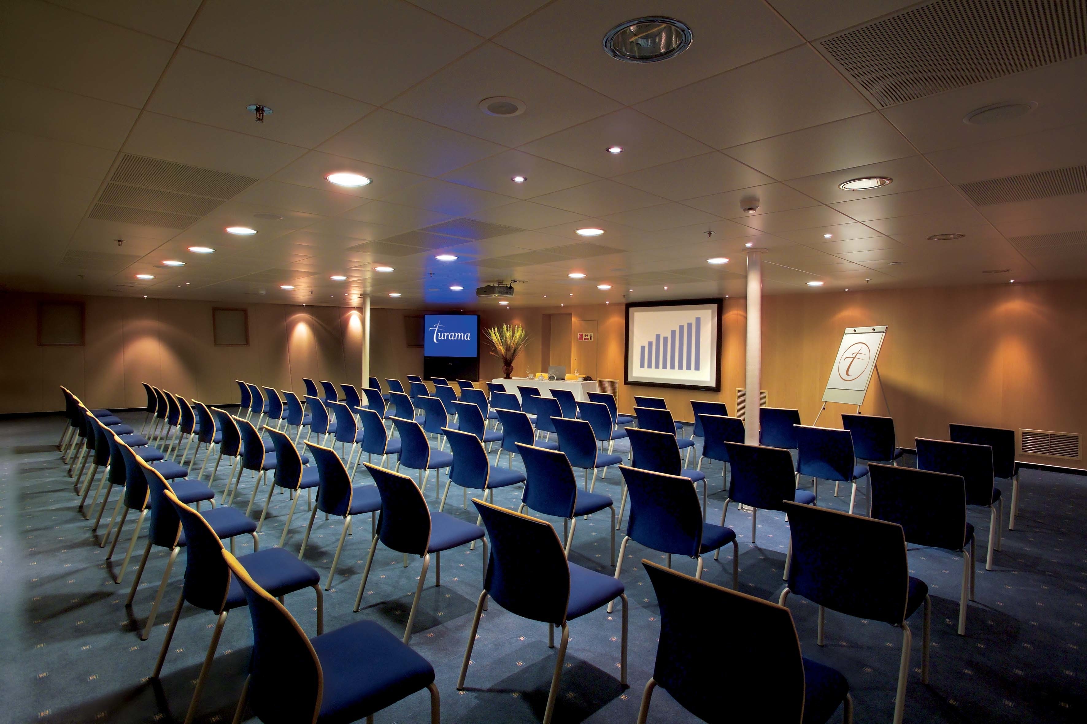 Yacht TURAMA, Luxury yacht | CHARTERWORLD Luxury Superyacht Charters